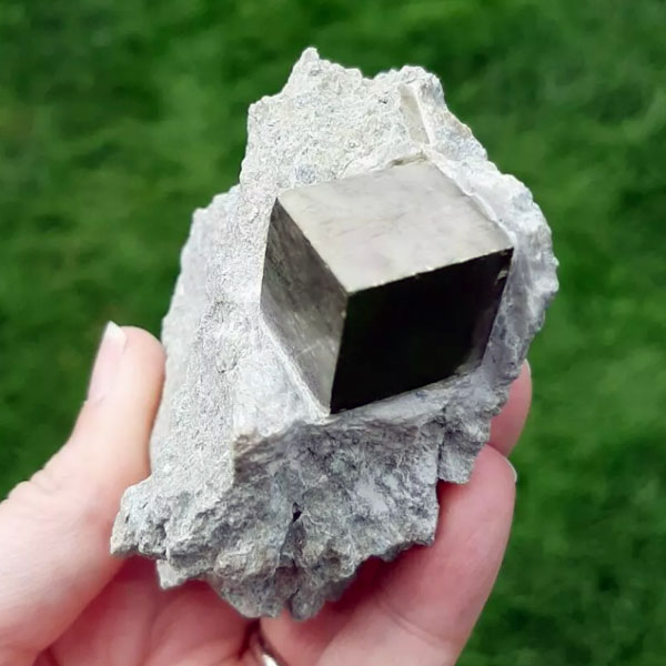 Crystals Shapes Defined | Pretty Little Healing Crystals